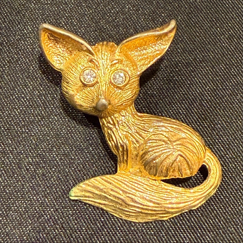 1980c Vintage Fennec Fox Gold Toned Metal Pin Brooch … - Gem